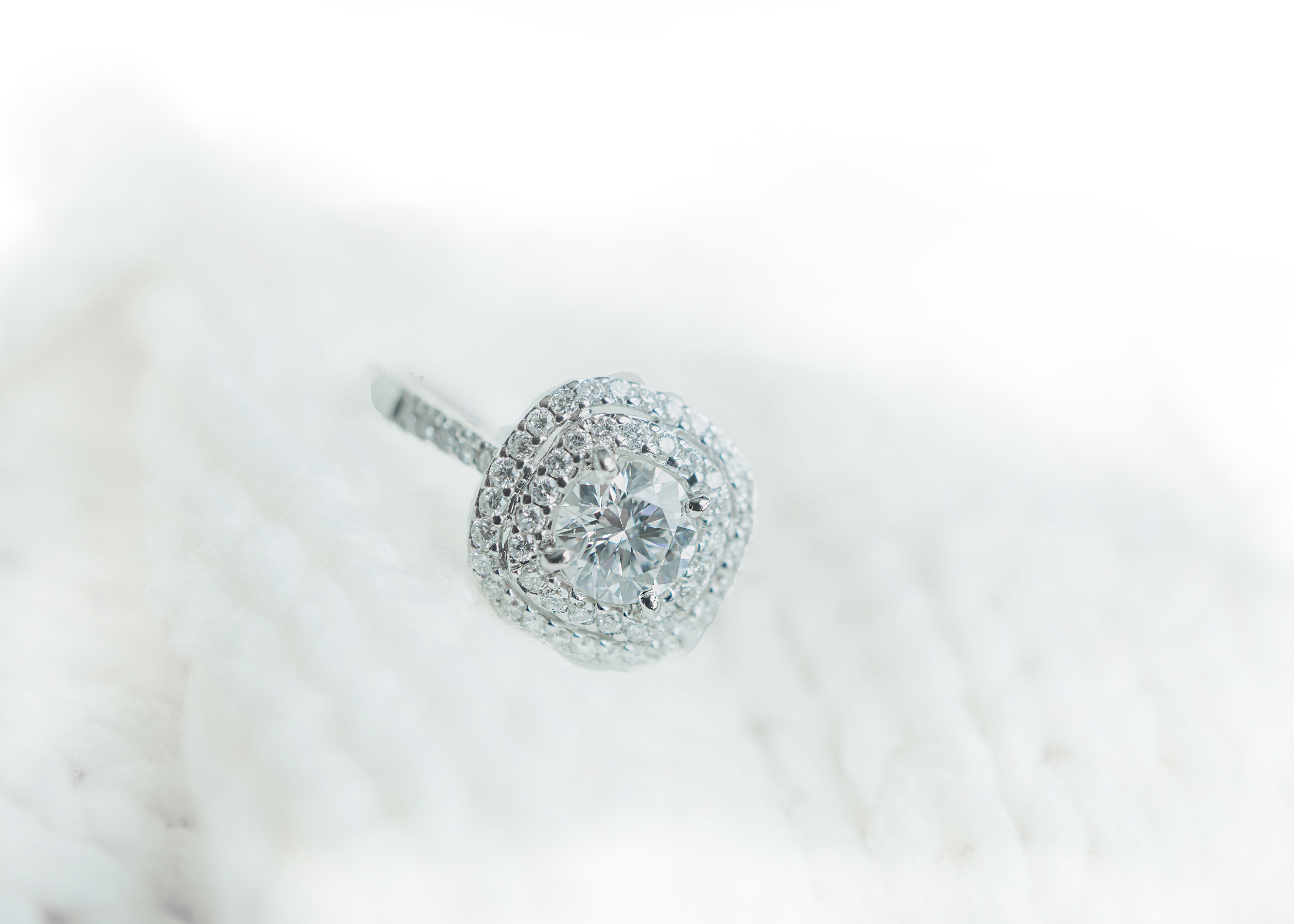 The Ultimate Guide To Engagement Ring Settings - Make Happy Memories