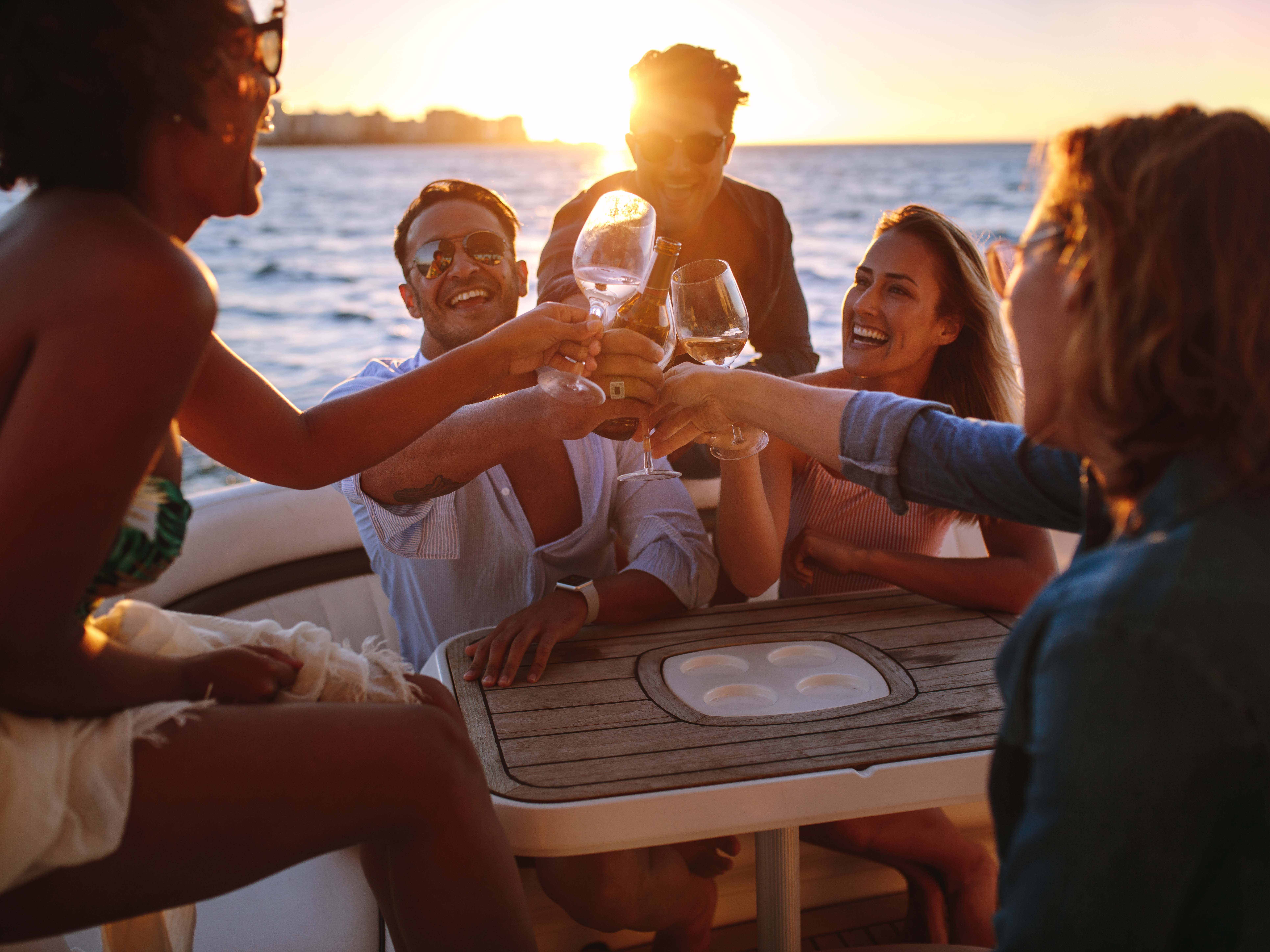 Smooth Sailing: How to Pull Off an Awesome Yacht Wedding Party - Make ...