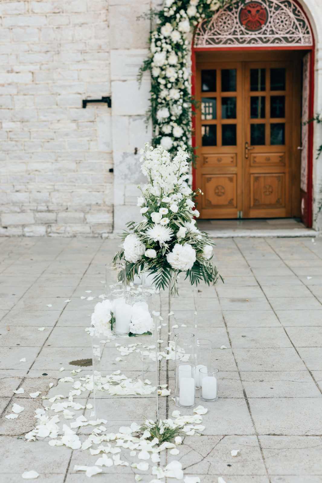 Tiffany's Diamond-Themed Wedding - Make Happy Memories