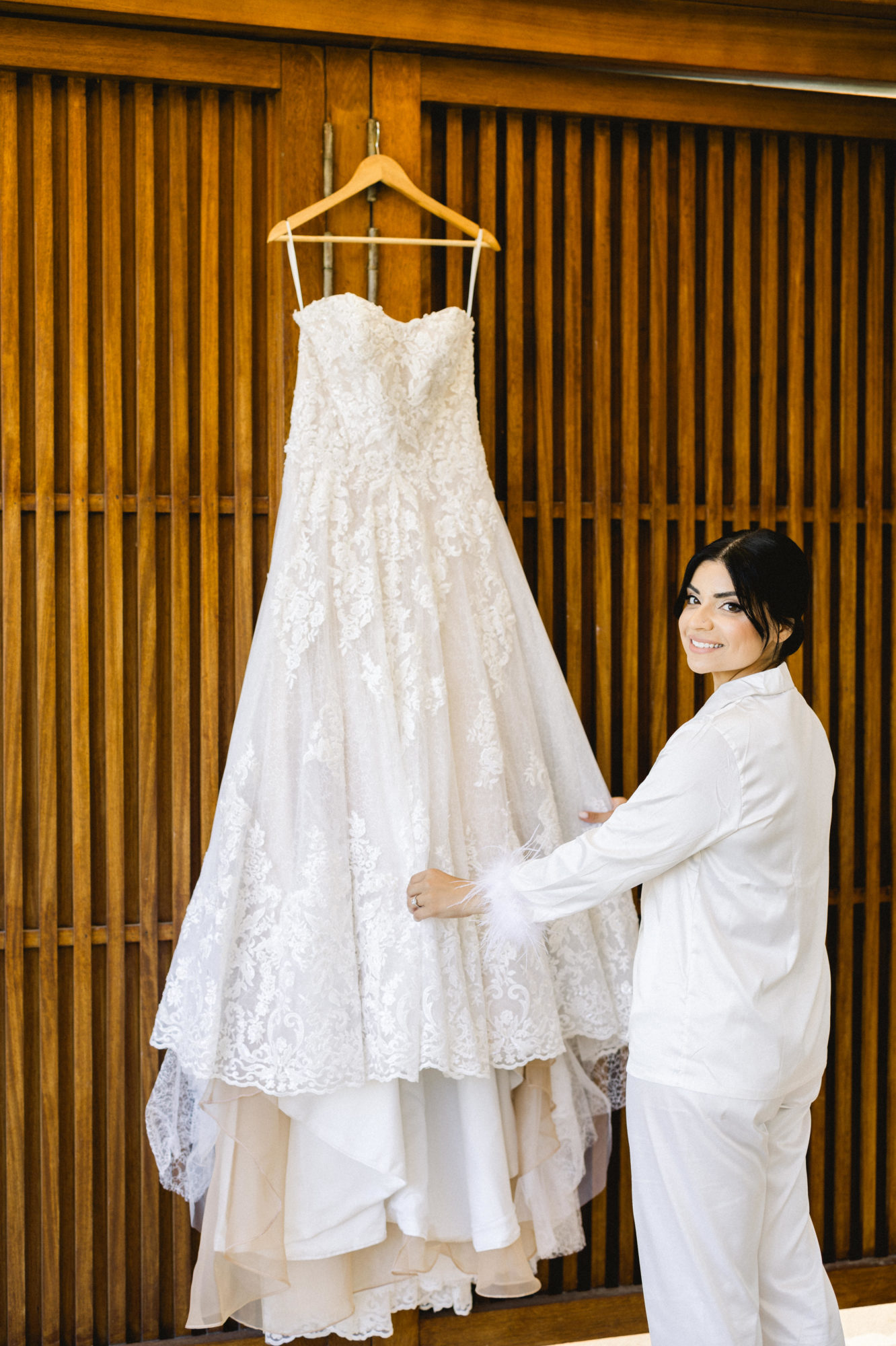 Celebrating Love in Color: Enchanting Athenian Affair - Make Happy Memories